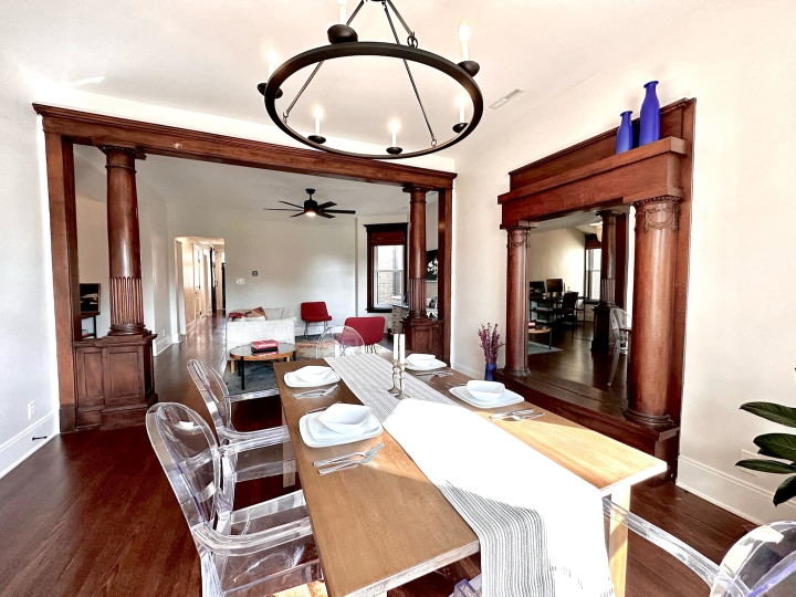The Bell House: Apartment #1 - Chicago
