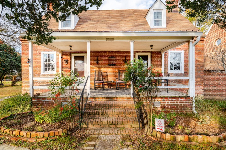 4br Farmhouse - Week/month Stays, Pet Friendly - Ashland, VA