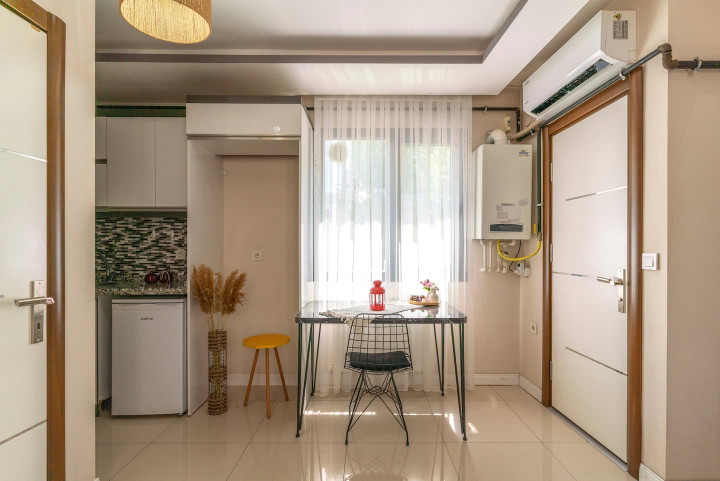 Newly Furnished Luxury Apartment In A Central Location - İzmir