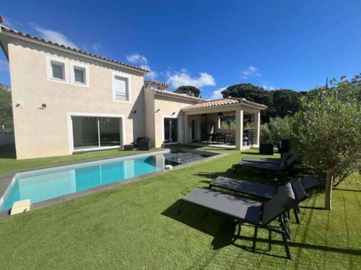 Belle Villa Contemporaine Avec Piscine Chauffée! - Saint-Tropez