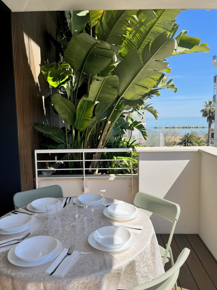 Bluesuite Elegant Three-room Apartment With Sea-view Terrace - San Benedetto del Tronto