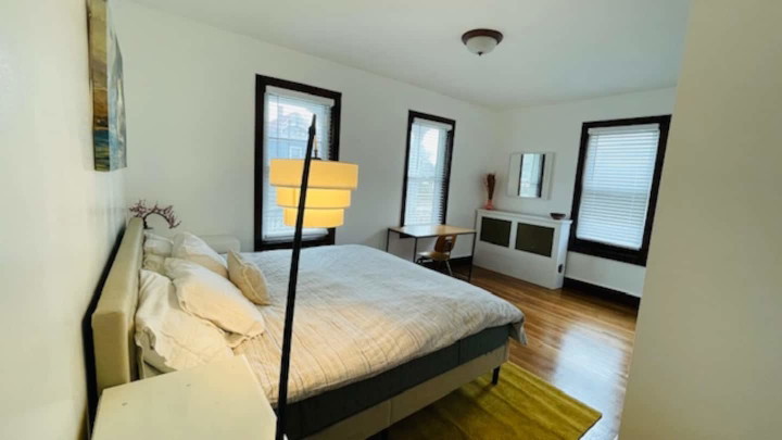 Renovated Home In Boston - Boston, MA
