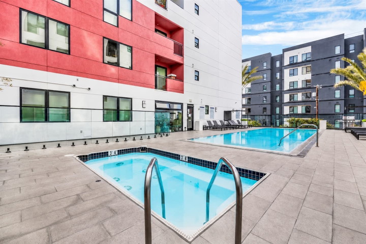 Modern Central La Condo | 2br, 2ba | New Listing - Los Angeles