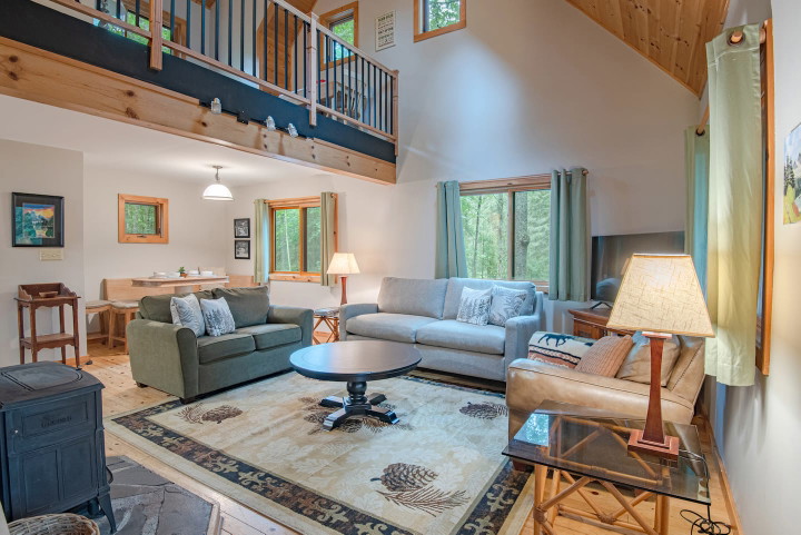 Secluded Northwoods Cabin · Canoe To The Chain - Eagle River, WI