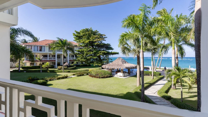 Beachfront, Super Luxurious & Pool - Cabarete