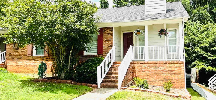 Quiet 2br/2ba | Near Hospitals & Mall - Winston-Salem, NC
