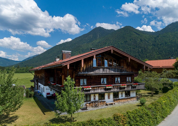 Exclusive Wohnung Im Bauernhof Mit Garten - Rottach-Egern