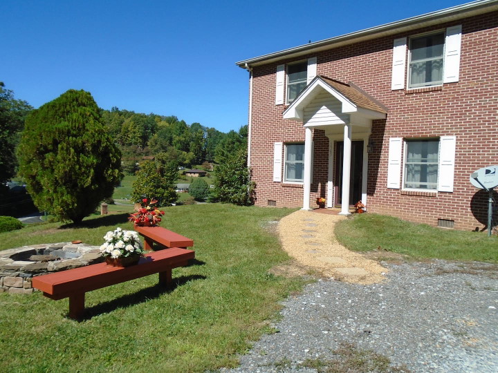 Brick Cottage Near Hungry Mother, Mt. Rogers - Marion, VA
