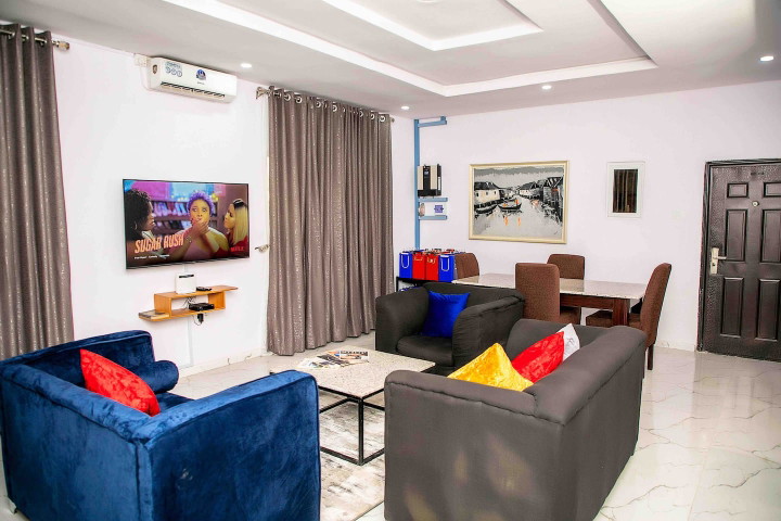 Aro (2.5) | (C) Appartement Privé De 2&nbsp;Chambres (Ogba, Lagos) - Lagos