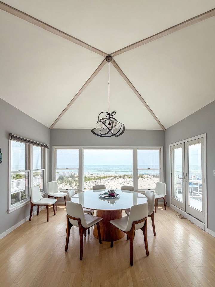 Surf City Escape! Newly Renovated Oceanfront 4 Br - Barnegat Light, NJ
