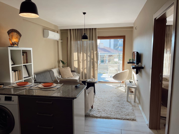 Cosy Garden-level Comfort, Minutes From The Beach - Kuşadası