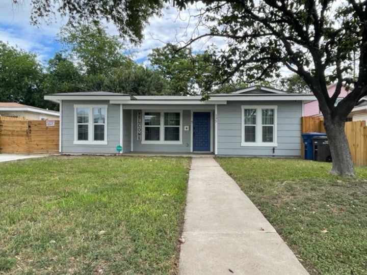 Cheerful And Cozy House With 3 Bedrooms And 2 Bathrooms. - San Antonio, TX