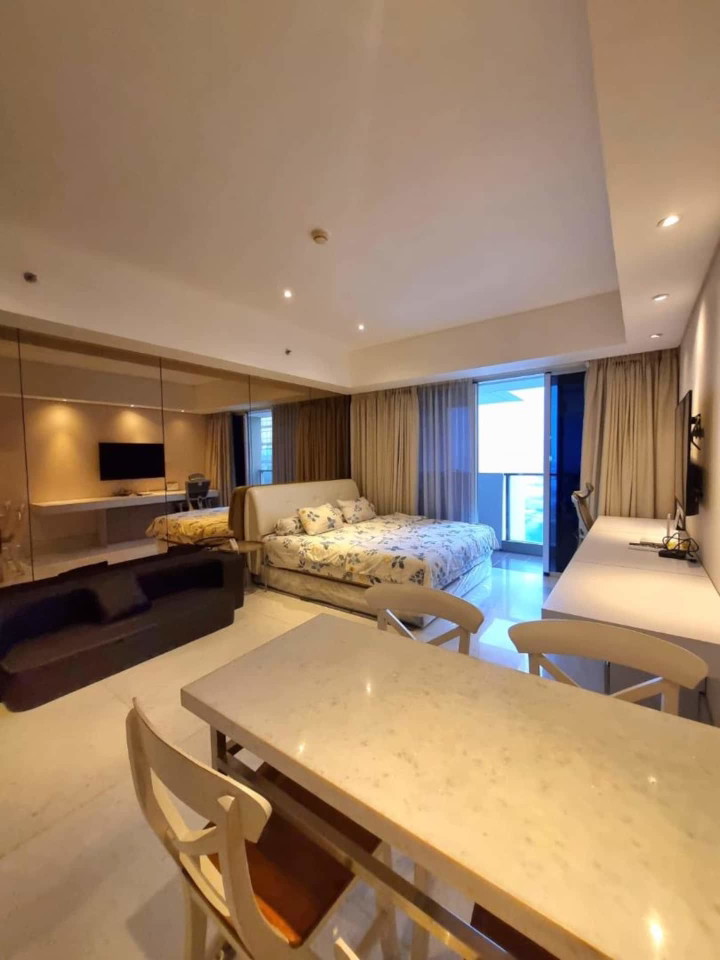5 Stars Studio At Tower Intercon Kemang Village - Jakarta