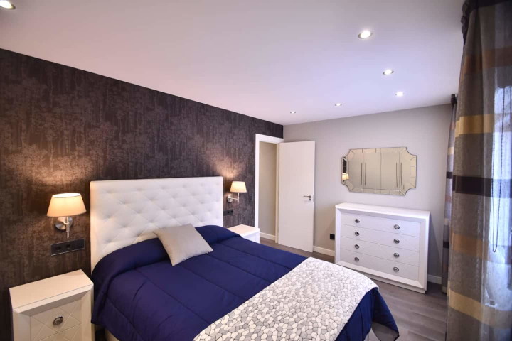 Apartamento Con Garaje En El Centro - Gijón