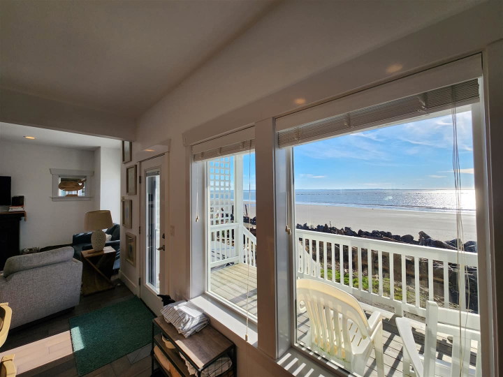 Sea Oats Cottage - Beach Front-hot Tub - Westport, WA