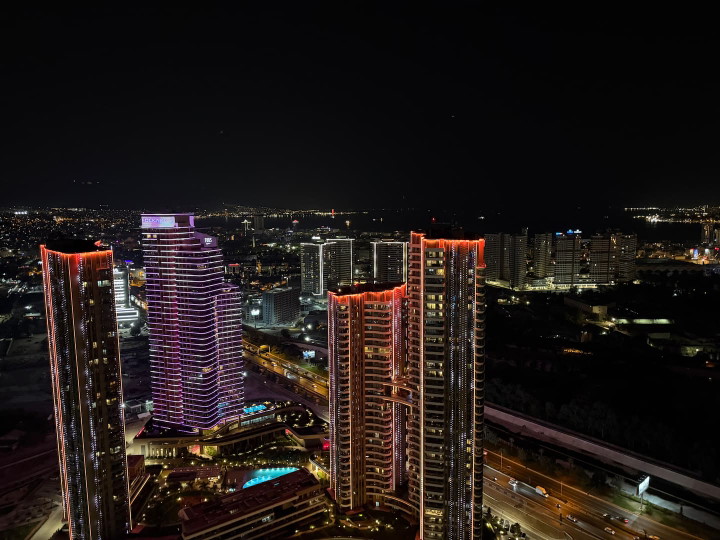 Deniz Manzaralı Modern Rezidans | Premium - Bornova