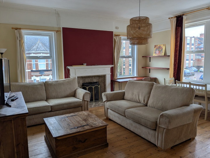 Light, Spacious 1 Bedroom (+Extra Sofa Bed) Flat - Topsham
