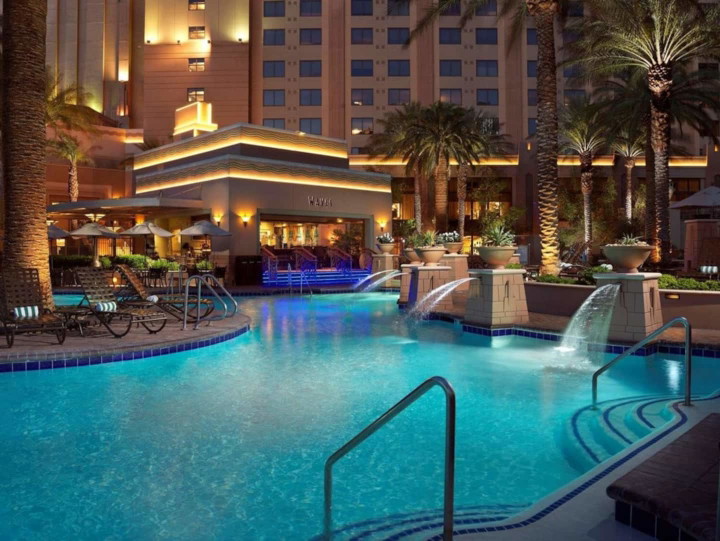 Las Vegas Pool + Near Strip Urban Getaway - Las Vegas