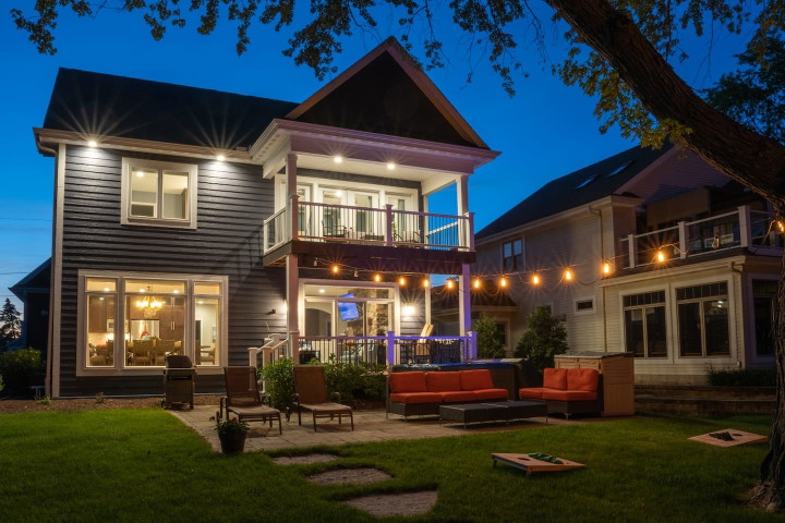 Blue Chair Retreat -New Lakefront Home - Waukesha, WI
