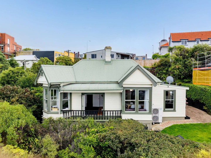 Strathmore Sanctuary. Villa In The Heart Of Roslyn - Dunedin