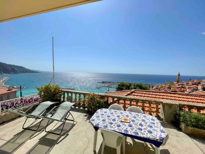 Stunning Sea View & Large Sunny Terrace Apt - Mentone