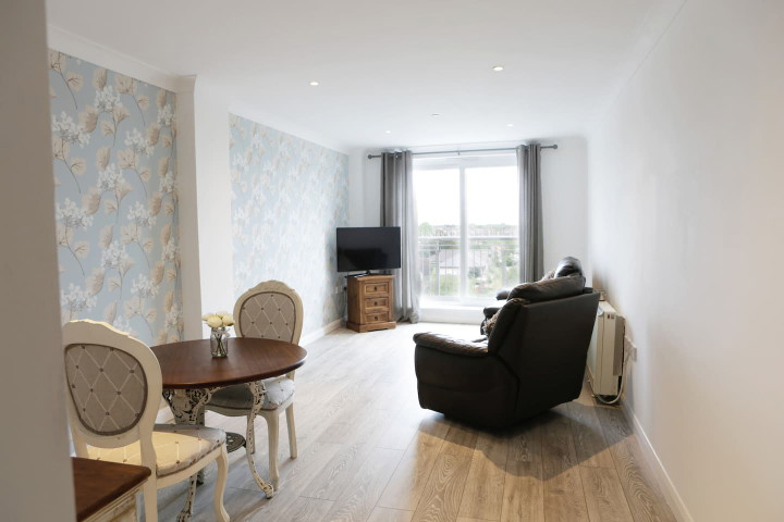 Spacieux, Récemment Rénové, Appartement De 1 Lit Avec Wifi. - Portsmouth