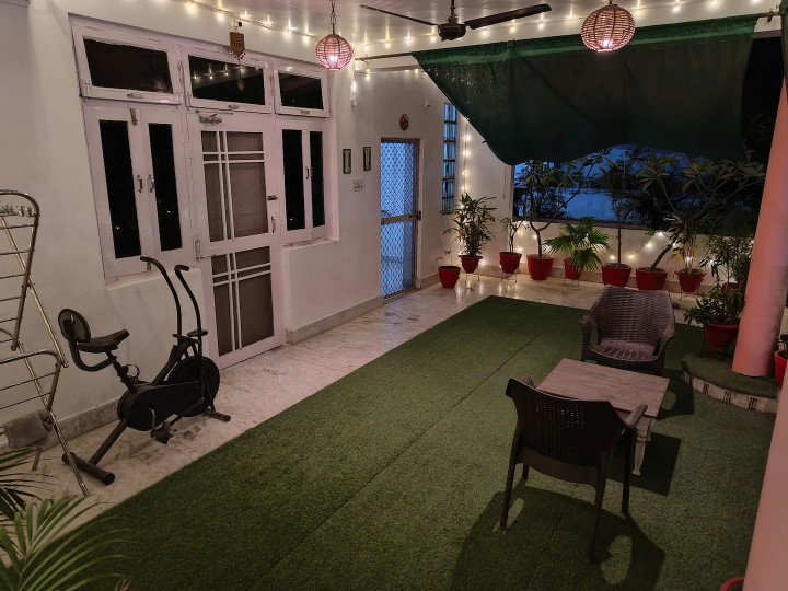 Ritaz Patio Stay | Homely | Wifi | Entire Floor - Lucknow