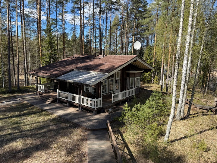 House On The Shore Of Lake Saimaa - Finland