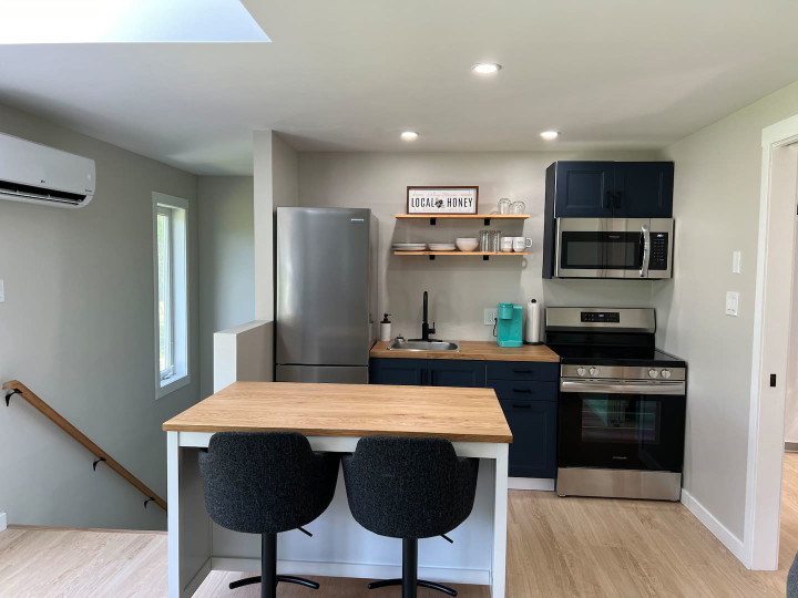 Private, Modern Cape Cod Loft - Nova Scotia