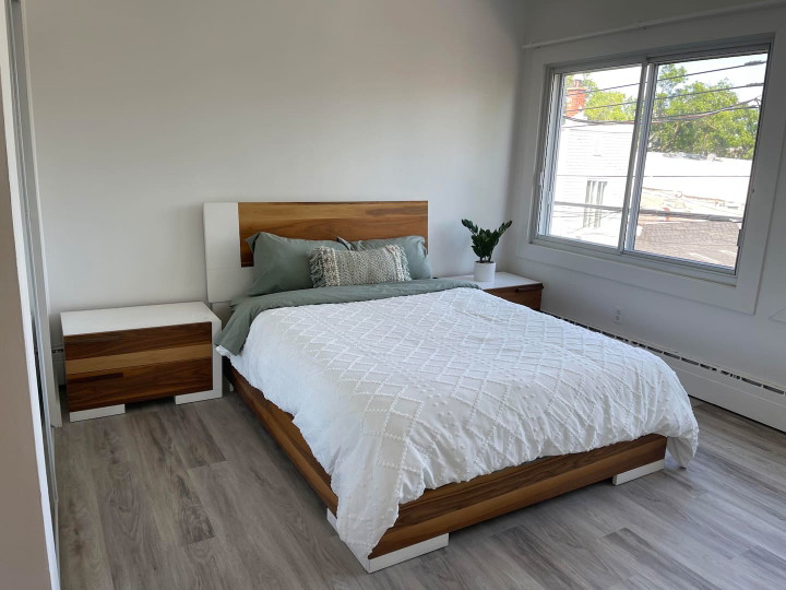 Large Condo With 4 Bedrooms - Montreal