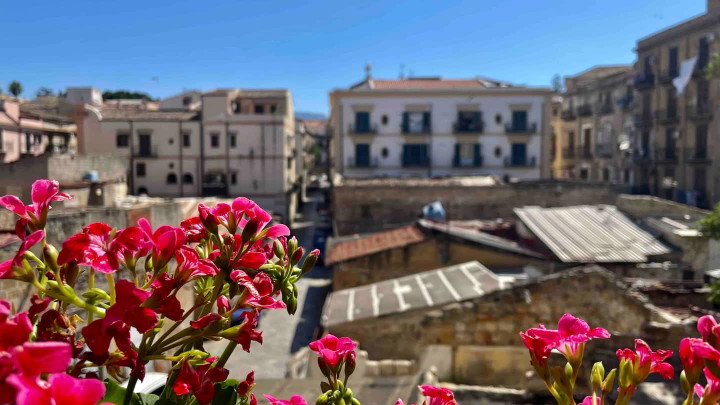 "Shallah Apartment" In The Heart Of The Historic Center. - Italia