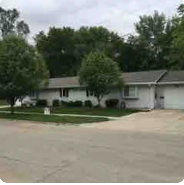 2 Bedroom Townhome Located In Morningside - スー・シティ, IA