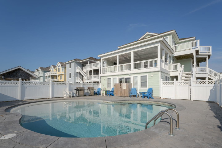 Large Nags Head Home Near Beach With Pool - Nags Head, NC