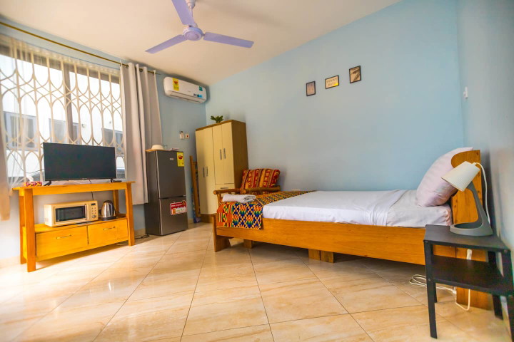 Tesano - Ensuite Bedroom With Ac Room 1 - Ghana