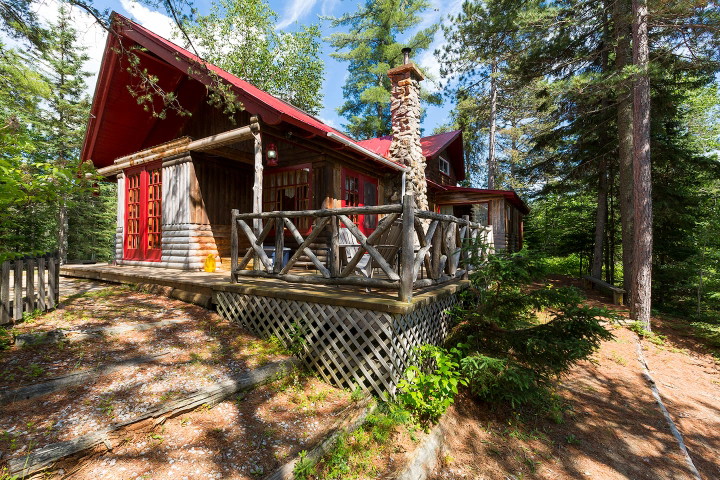 Chalet Avec Lac Privé - Baie-Saint-Paul