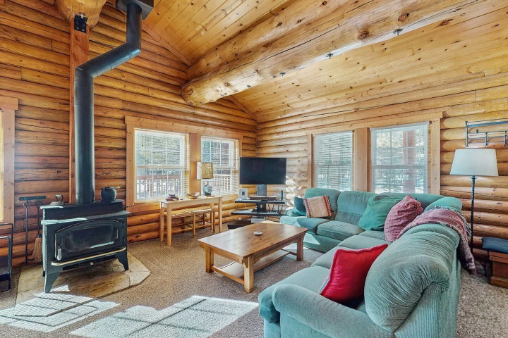 3 Br | Ski View, Walk To Adventure Center - Truckee, CA