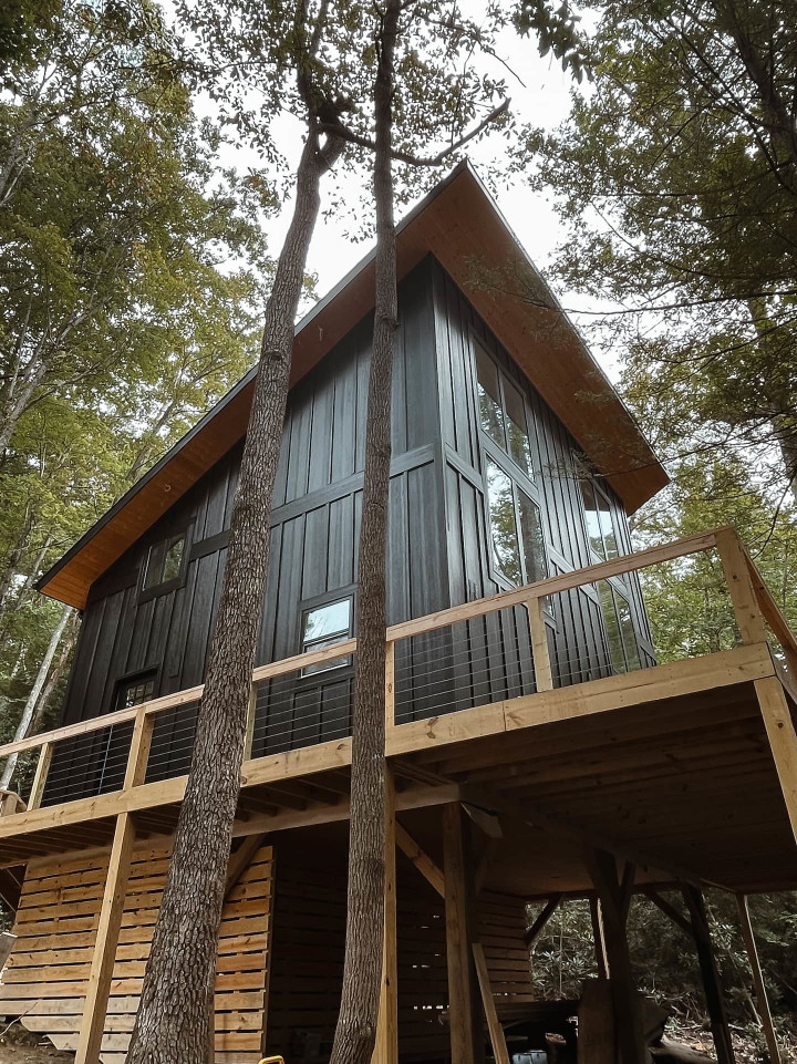 The Gauley River Treehouse - Summersville, WV