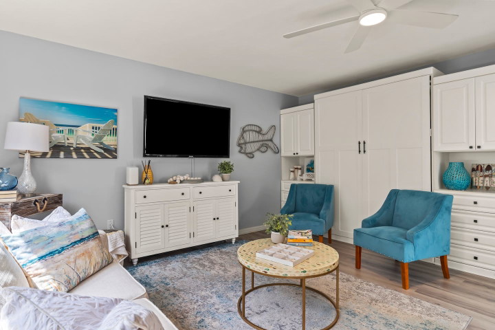 Beautiful Beach Condo Remodeled. - Venice, FL