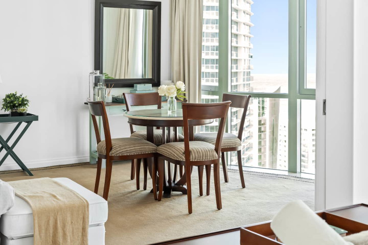 Comfy 1 Bedroom Unit At Legends Resort - Qstay - Surfers Paradise