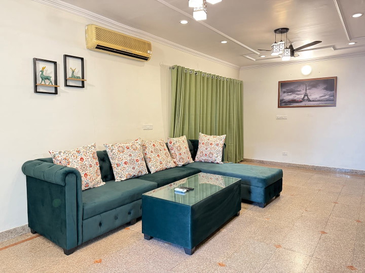 Moon Light House: 3bhk With Garden - Lucknow