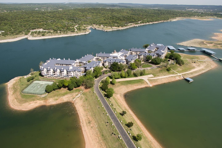 Vista Azul, The Island; A Lake Living Experience. - Lago Vista, TX