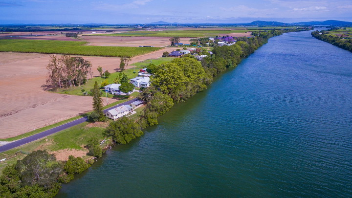 The Ferry House - Maclean