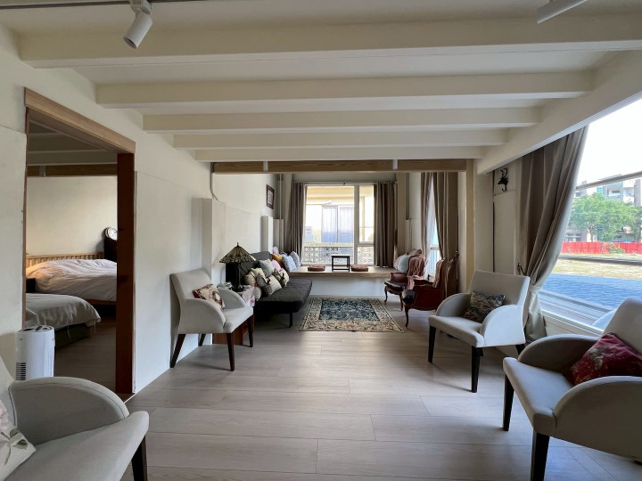 《包棟》4-10人市中心設計宅,近關新路(月租)townhouse For Rent - Hsinchu