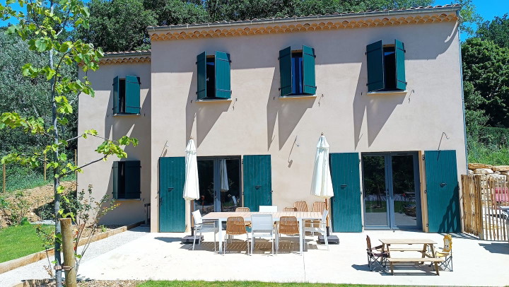 Gite Climatisé 2 à 10 Personnes - Jardin - Piscine - Drôme