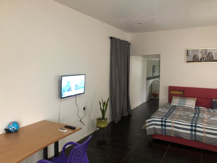 Nice Comfy Apartment, 10 Min From Popular Beaches. - Accra