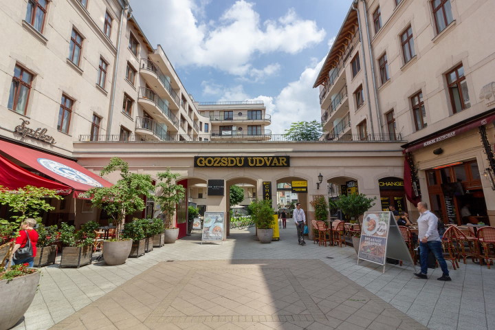 Amazing Apartment In The Heart Of Budapest Ii - Boedapest