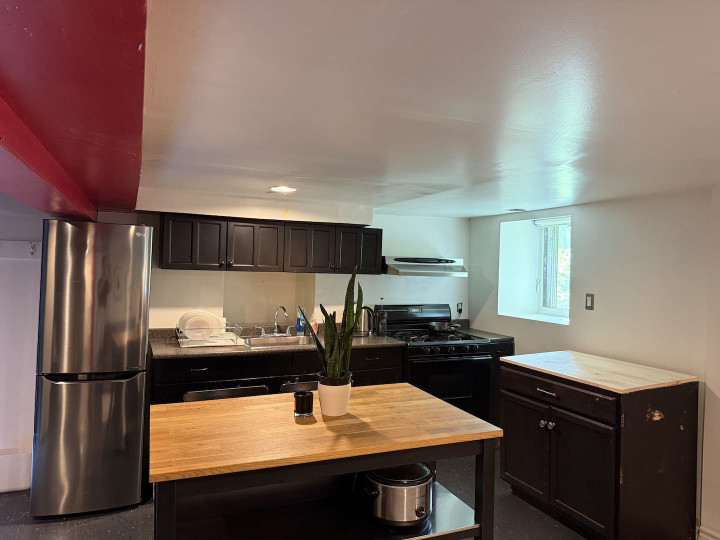 Cozy Lower-level Suite - Toronto