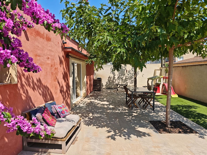 L'escale Provençale-maisonnette Avec Cour Ombragée - Sorgues