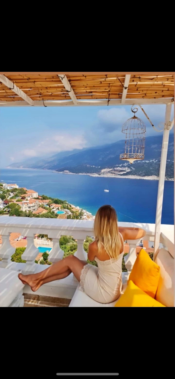 Charmante Villa Triplex Avec Vue Imprenable Sur La Mer - Kaş