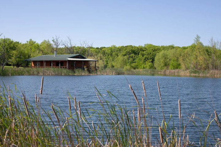 Dos Equis Ranch Lake Cabin- Your Private Excape - Ada, OK